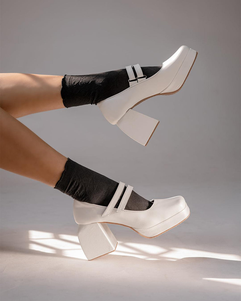 Seoul City Aesthetics White Platform Pumps – Littlebox India